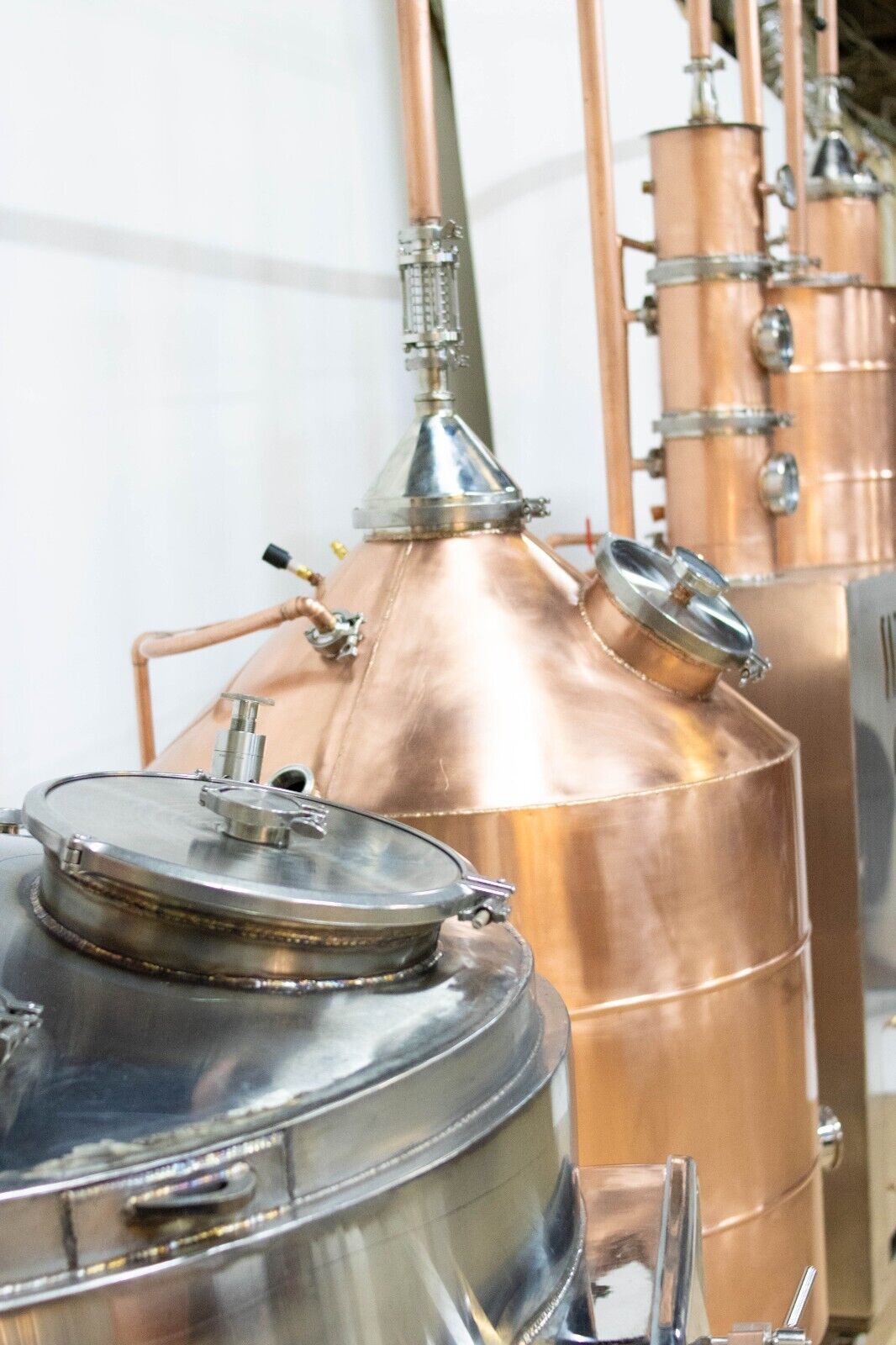 Commercial Distillery - 120, 250, 500 and 1000+ gallon systems - Copper ...